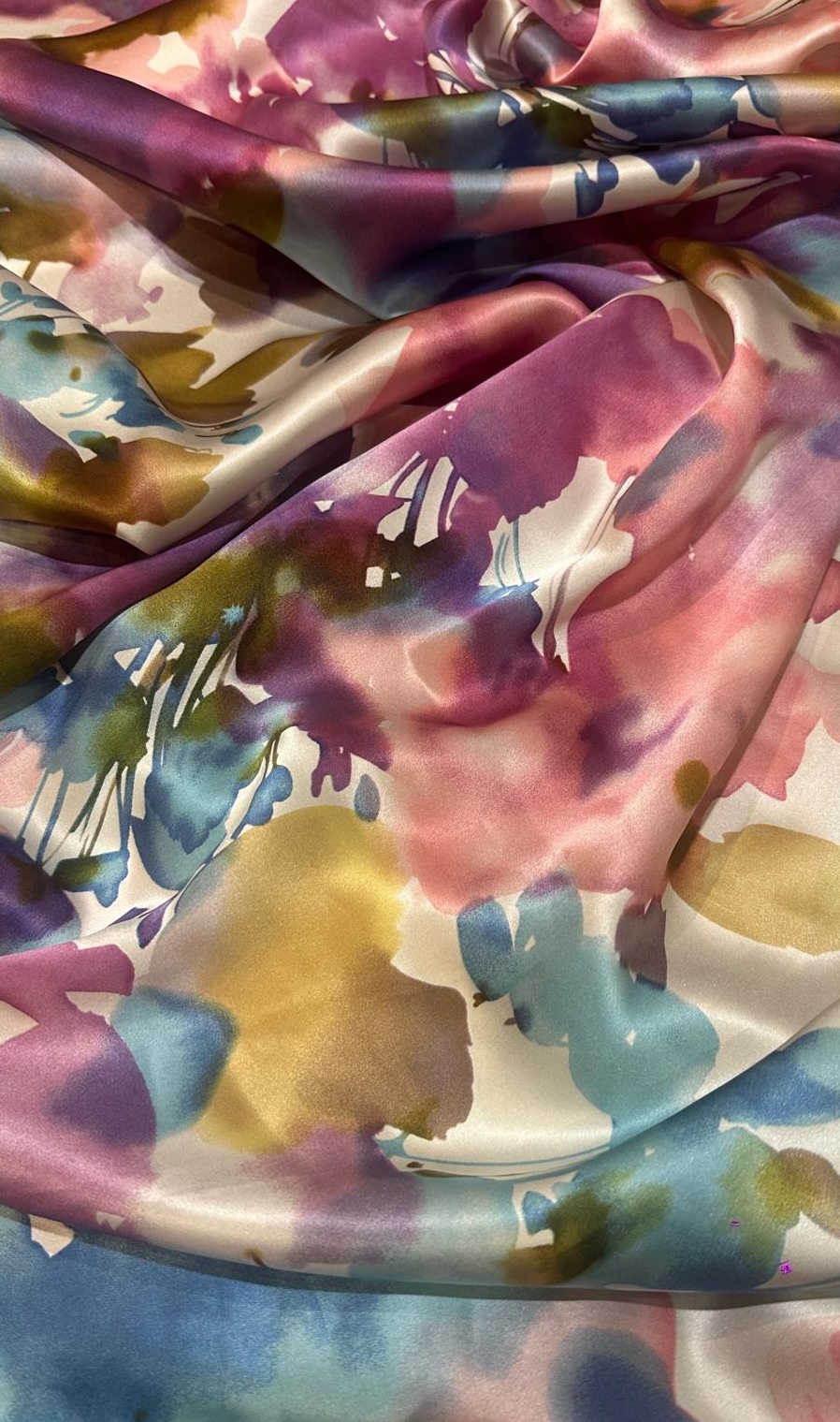 Alamango Malta | Timeless Fabrics & Bridal Elegance